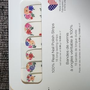 Color Street | Makeup | Color Street Bloomer Has It | Poshmark